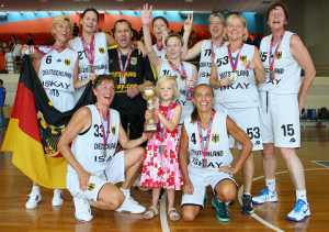 Unsere Sportlehrerin ist Weltmeisterin: Basketballgold für die ...